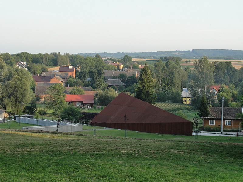 Towards a Balanced Tribute to the Polish Righteous? The Ulma Family ...